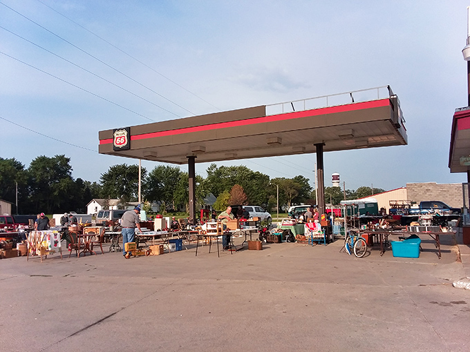 Lyons Nebraska Flea Market lives up to its name, bringing together an amazing collection of treasures under one roof.