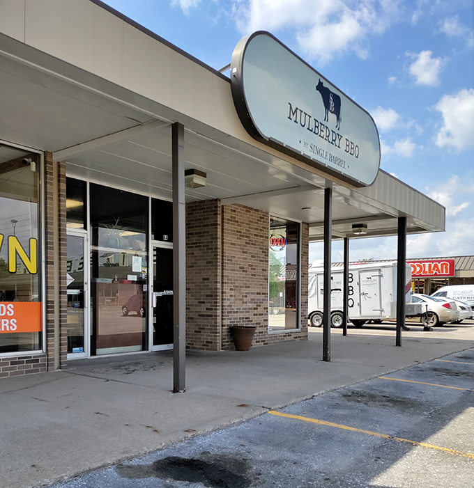 Sometimes the most sophisticated barbecue comes wrapped in the most understated package like this.