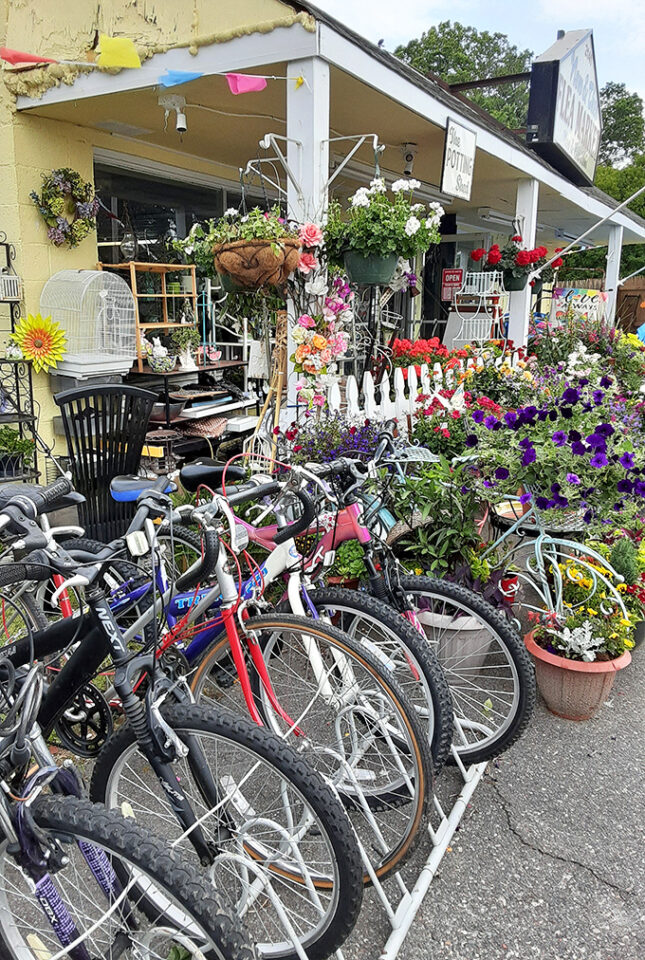 11 Massive Flea Markets In Virginia That Are Simply Too Good To Pass Up