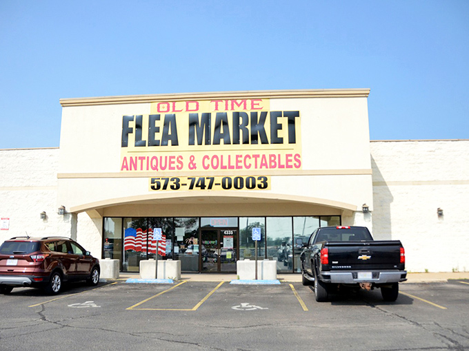 Simple signage and busy parking suggest this Farmington spot knows how to deliver vintage satisfaction.