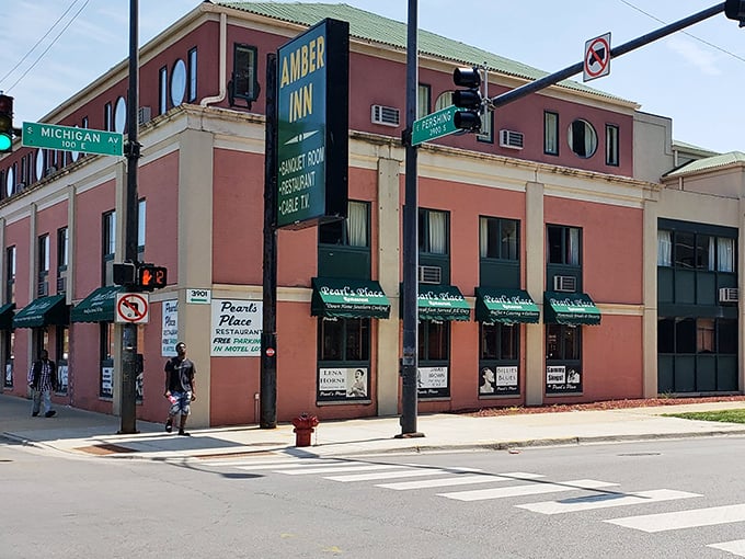 The Amber Inn houses Pearl's Place, a South Side institution. Those windows have witnessed countless "mmm-mmm" moments.