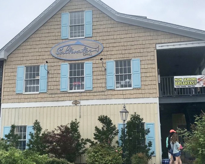 Those blue shutters and tan shingles aren't just pretty &ndash; they're Saltwater Grill's way of saying "welcome home, seafood lover."