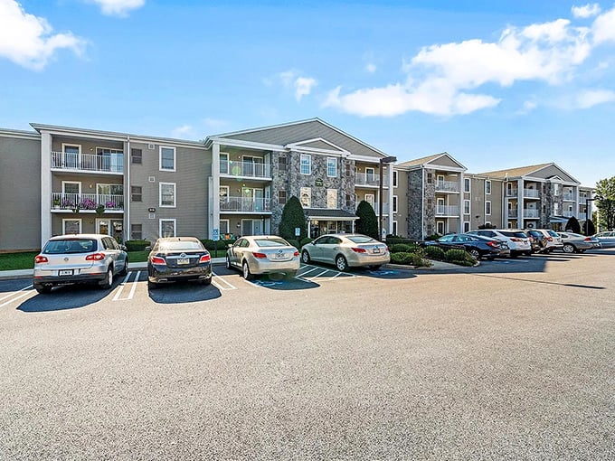 Stone accents and meticulous landscaping give this apartment complex the curb appeal of a fancy resort without the fancy resort prices.