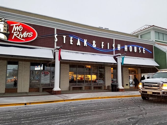 Clean architecture, dirty good steaks - this Pasadena gem combines sleek style with seriously satisfying beef experiences.