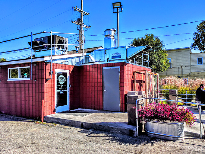 Industrial-strength smoking meets Upper Peninsula hospitality in this distinctive red barbecue fortress.
