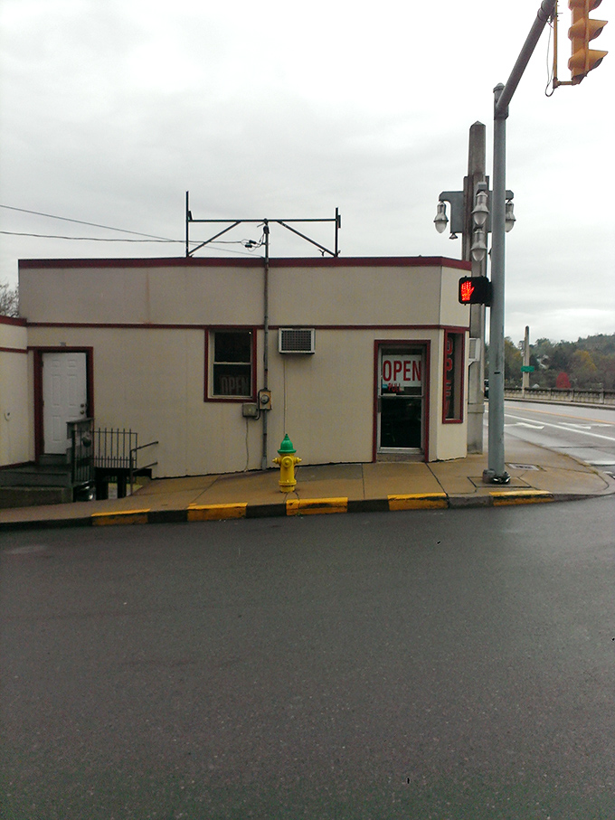 This tiny gray building might not look Instagram-worthy, but your taste buds will be posting five-star reviews.