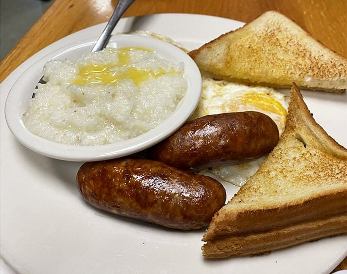 Breakfast that says "Good morning" with the confidence of sausage links that know their purpose in life.
