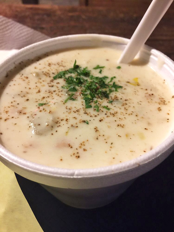 Creamy clam chowder that doesn't just warm your stomach but somehow manages to hug your soul from the inside.