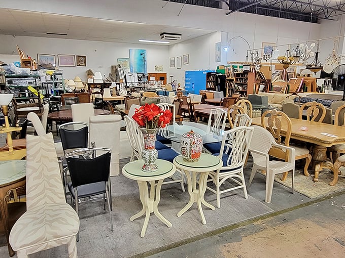 Mid-century meets Mediterranean meets "what era is that from?" A furniture arrangement that would make any interior designer's head spin with possibilities.