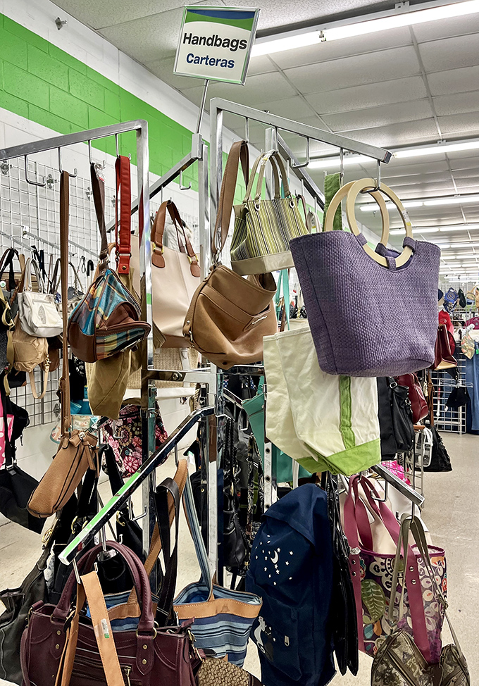 Handbag heaven for the budget-conscious fashionista. Designer lookalikes mingle with genuine leather finds in this accessory archipelago.