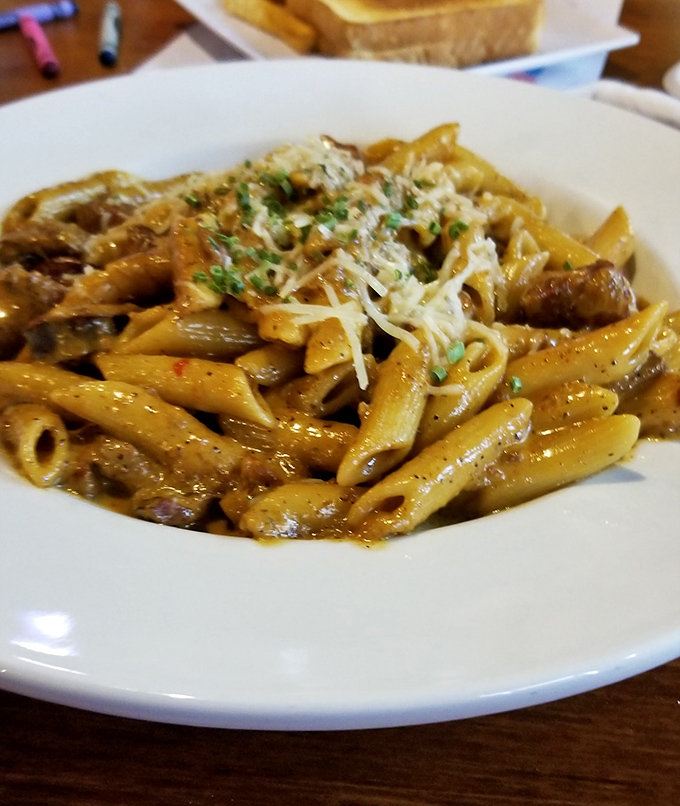 Jambalaya pasta proves that sometimes fusion isn't confusion, it's just delicious innovation on a plate.