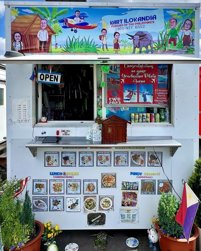 Kart Ilokandia brings Filipino flavors to Fairview, proving that this food plaza offers global cuisine beneath the shadow of its famous fork.