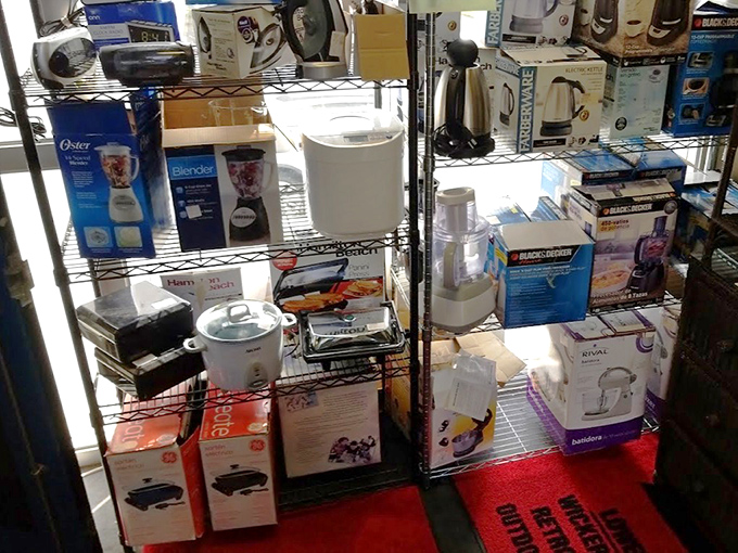 Kitchen appliance heaven! Someone's wedding registry rejects become your culinary upgrades at a fraction of department store prices.