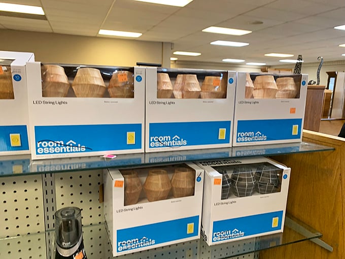 New-in-box lighting that somehow found its way here. Like finding an untouched dessert at a buffet, these pristine packages are thrifting gold.