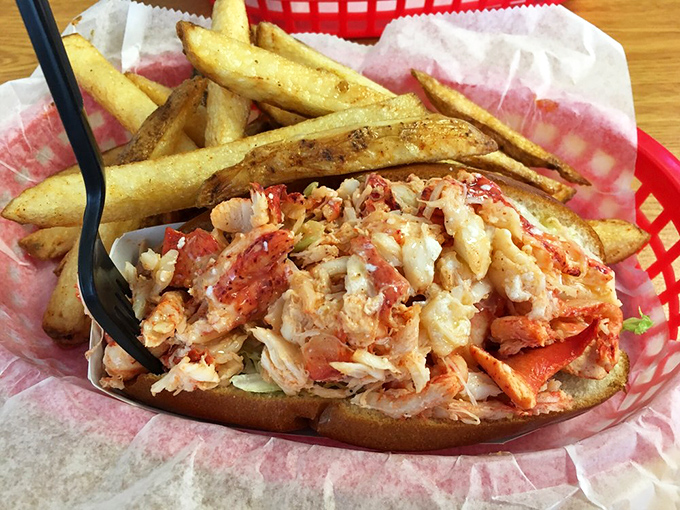 The lobster roll that launched a thousand return trips. Chunks of sweet meat nestled in a perfectly toasted bun&mdash;simplicity that borders on poetry.