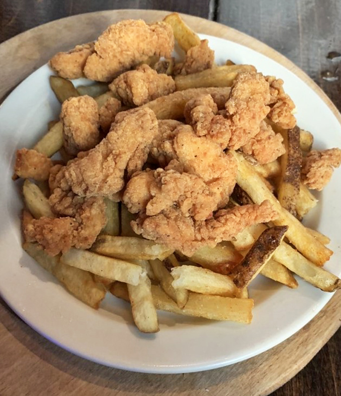 Popcorn chicken that deserves a standing ovation. These golden nuggets of joy make the perfect supporting cast for those hand-cut fries.