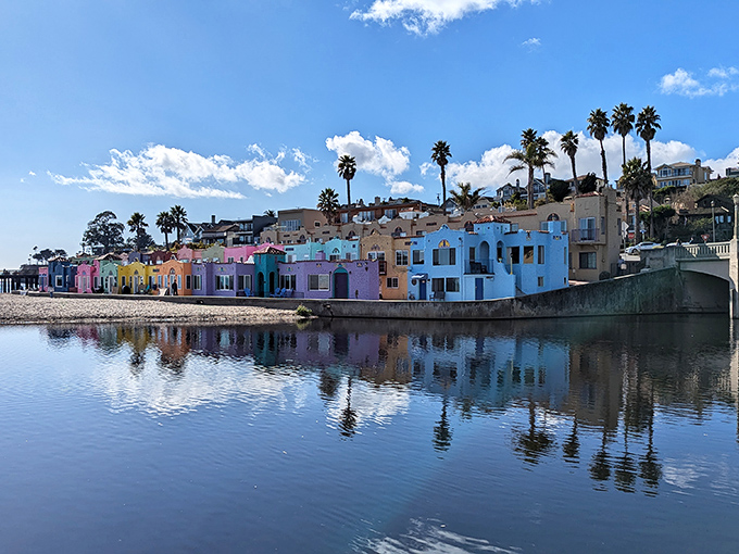 The famous Venetian Court reflects in still waters, creating a double rainbow of architecture that would make any Instagram filter jealous.