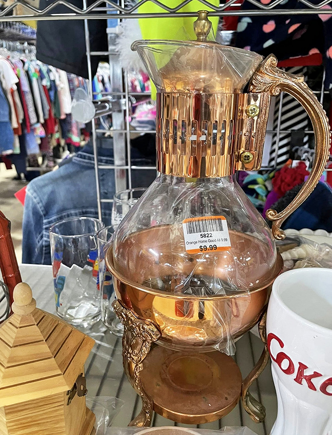 This elegant vintage coffee carafe with gold accents once poured after-dinner conversation at someone's dinner parties. Now it awaits yours.