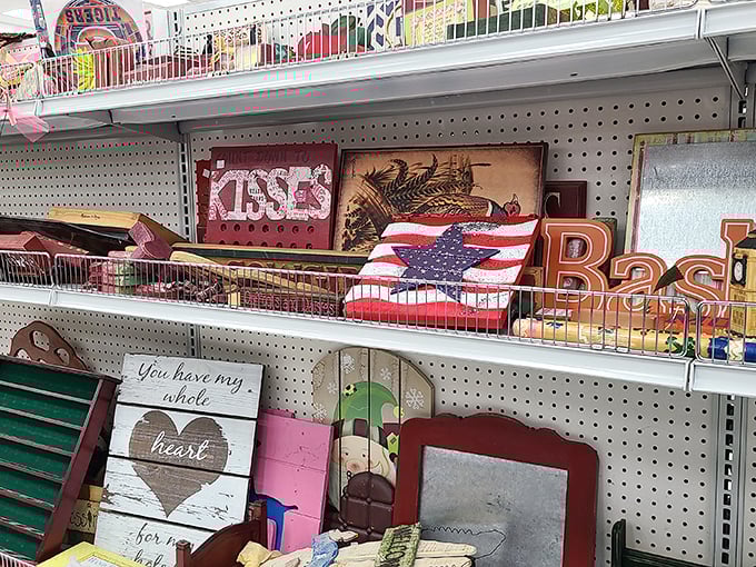 Home decor that spans decades of American design trends&mdash;from "Live, Laugh, Love" to patriotic eagles that scream freedom.