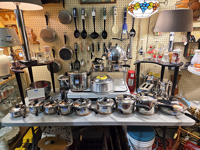 Kitchen heaven! This impressive collection of stainless steel cookware would make Julia Child do a double-take and reach for the butter.