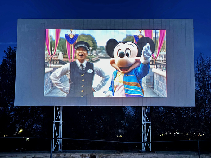 Mickey Mouse on the big screen, palm trees on the horizon&mdash;only in California can you find this magical combination.