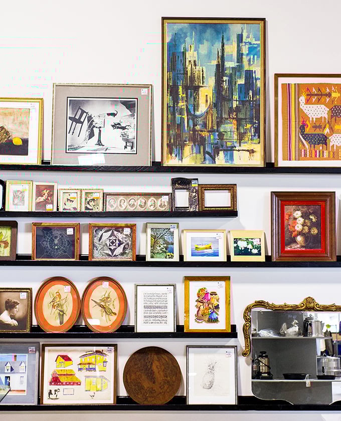 Photo frames ready to showcase your memories without framing your budget in the process.