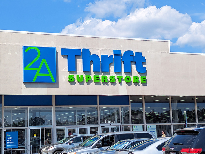 Another 2nd Ave location proves that good things come in large packages, especially when those packages contain incredible deals.