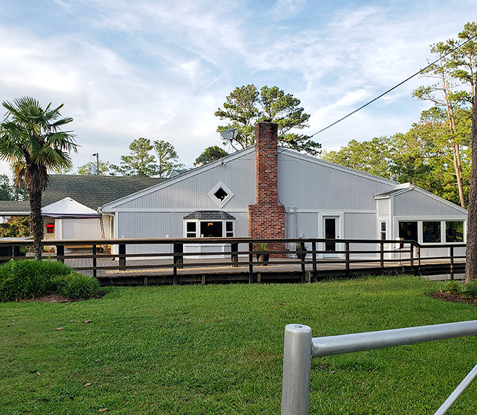 Blue Pete's looks like the house where your best friend's mom made the neighborhood's best cookies. 