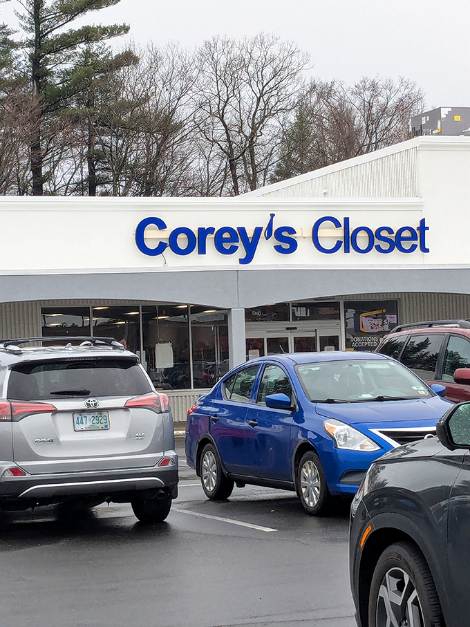Corey's Closet occupies a prime spot in this shopping plaza. Cars fill the lot as savvy shoppers hunt for fashion deals.