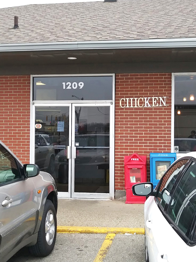 Cousins Tasty Chicken proves that sometimes the best restaurants let their food do all the talking.