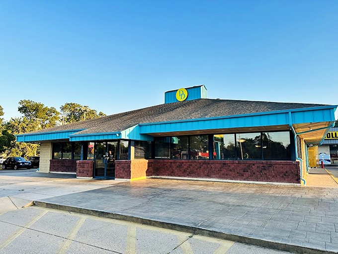 Delano's turquoise-trimmed diner looks unassuming, but locals know it hides sweet, cinnamon-swirled treasures inside. Don't be fooled by simplicity!