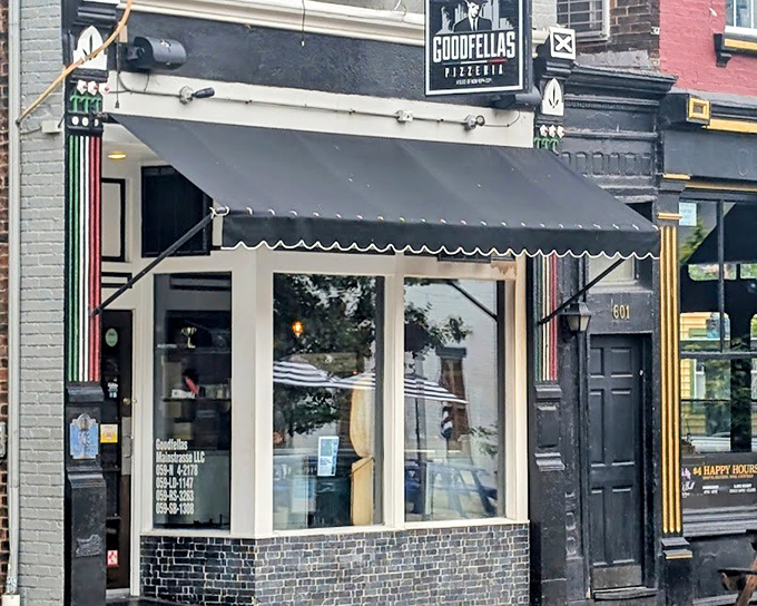 Narrow but mighty! This Mainstrasse Village spot packs serious pizza power into cozy quarters.