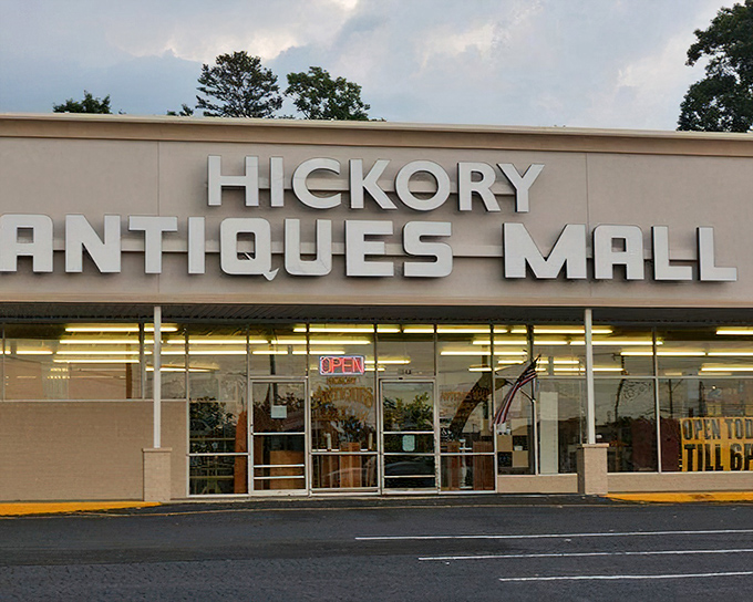 Bold lettering announces serious square footage dedicated to antiques, and that "OPEN" sign is calling your name right now.
