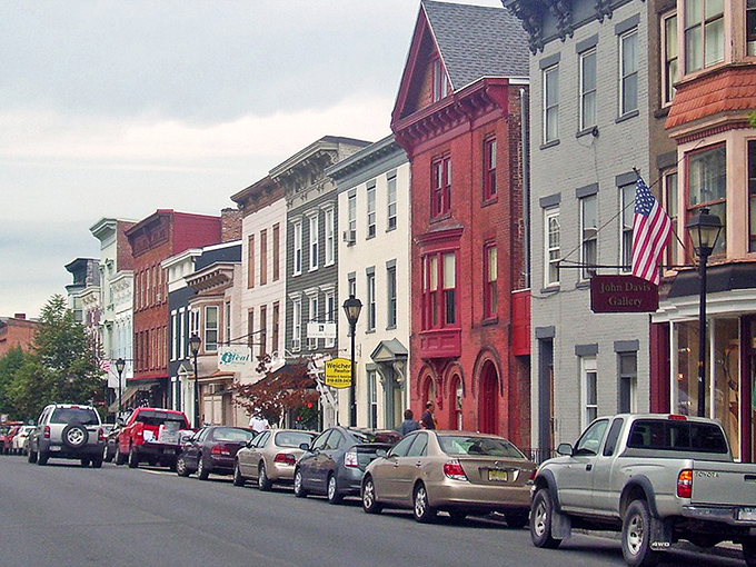 Hudson's Warren Street showcases the town's remarkable transformation into an arts and antiques destination.