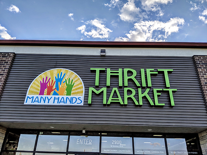 Modern thrift shopping gets a colorful makeover that would make Marie Kondo genuinely proud.
