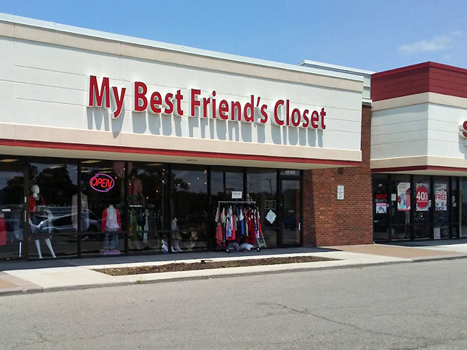 My Best Friend's Closet&mdash;where window shopping is just the appetizer for the fashion feast inside.