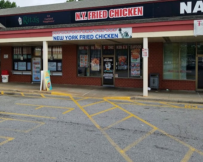N.Y. Fried Chicken brings big city flavor to Bear, Delaware &ndash; no subway ride required, just an appetite for the good stuff.