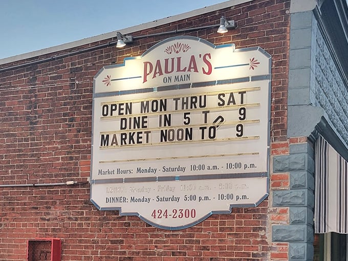 Paula's On Main looks like your favorite aunt's house &ndash; if your aunt happened to serve the best seafood in Fort Wayne!