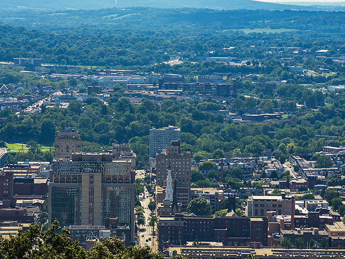 The majestic aerial view of Reading's Capitol building catches sunlight. Pennsylvania's architectural heritage shines in every detail.