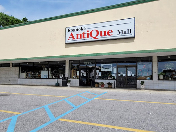 Simple elegance meets vintage charm in this perfectly positioned Roanoke shopping destination that beckons treasure hunters.