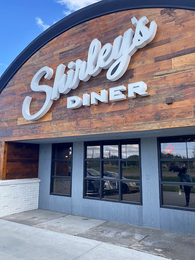 Modern rustic meets classic comfort in this beautifully designed tribute to American diner culture.