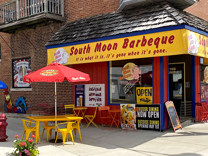 South Moon BBQ's cheerful yellow awning and bold sign make a promise that your taste buds will thank you for believing.