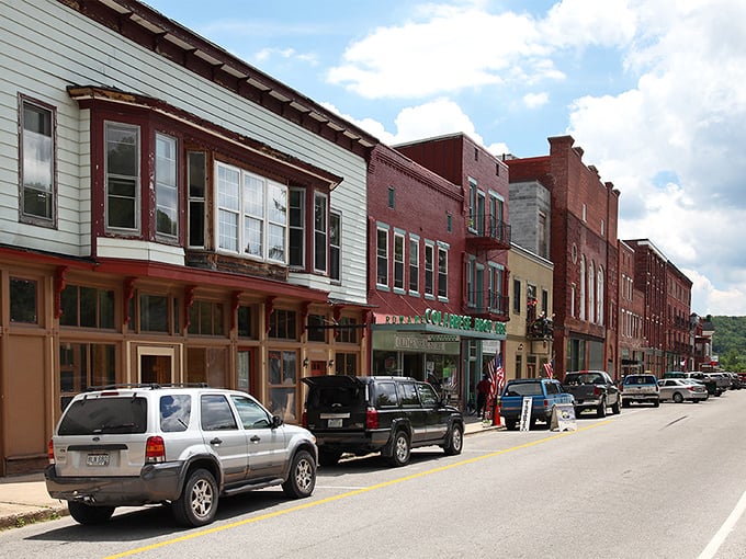 Thomas spreads across the mountainside like a community that grew organically from the earth.
