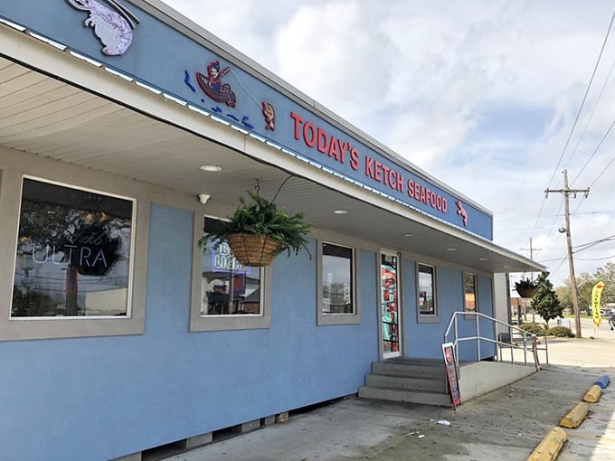 That cheerful blue exterior hints at the ocean of flavors waiting just inside the door.