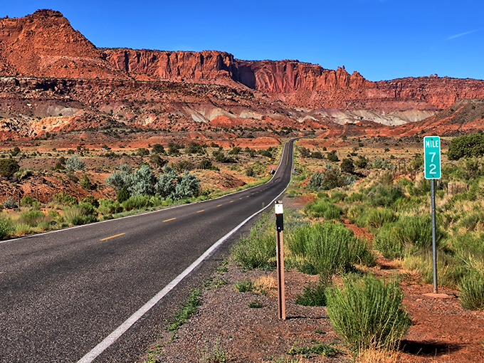 hdr created and tone mapped with easyhdr 3.14.1: [1] dscf6061.ra