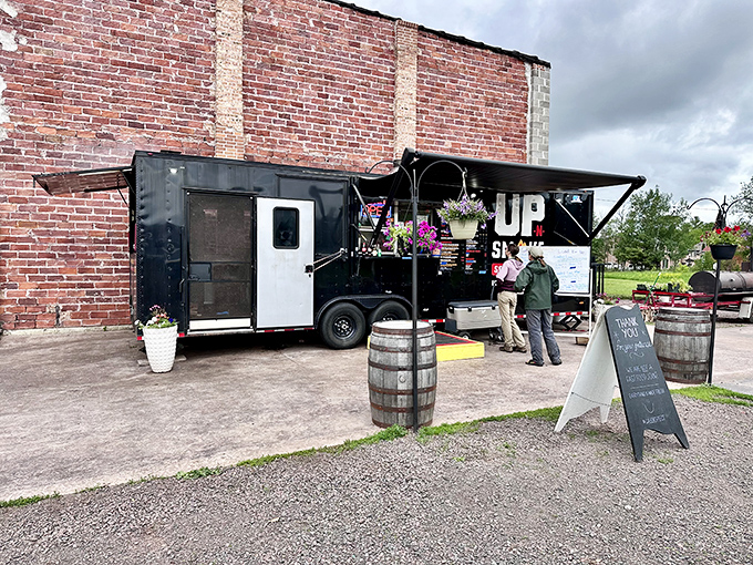 Classic roadside diner vibes meet serious barbecue in this Grand Rapids neighborhood treasure.