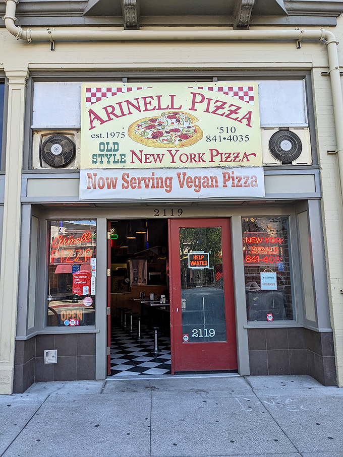 Berkeley's answer to Manhattan's corner slice joints. Arinell keeps it real with no-nonsense New York pizza in California.