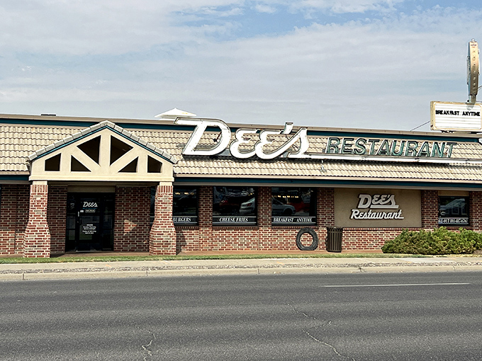 Family restaurants like this understand that good food brings generations together around one happy table.