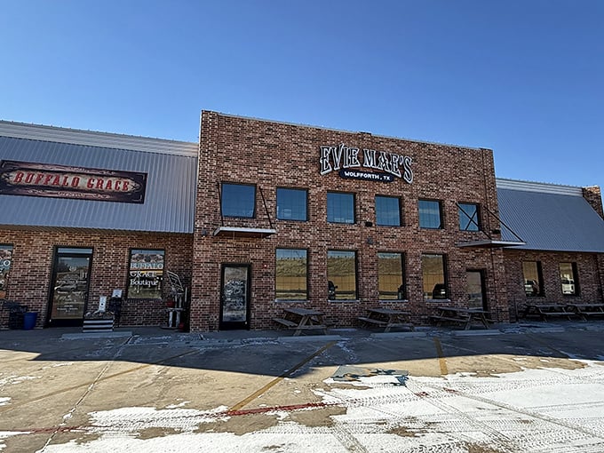 Evie Mae's impressive brick facade looks like it was built to house BBQ royalty. A fortress protecting precious smoked treasures inside.