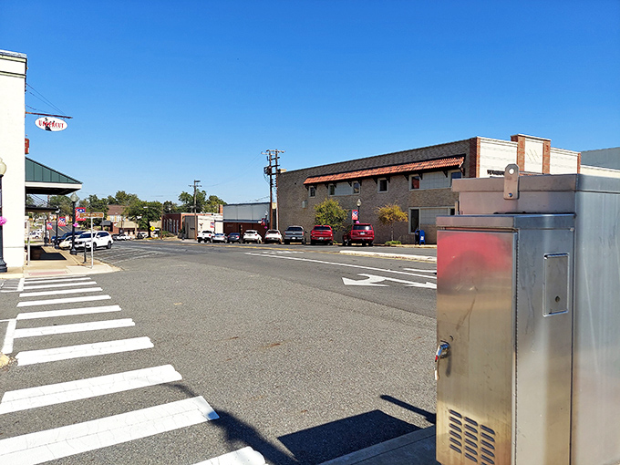 Main Street Henderson offers the kind of parking spots big city folks dream about. No parking garages, no tickets—just pull up and enjoy the day.